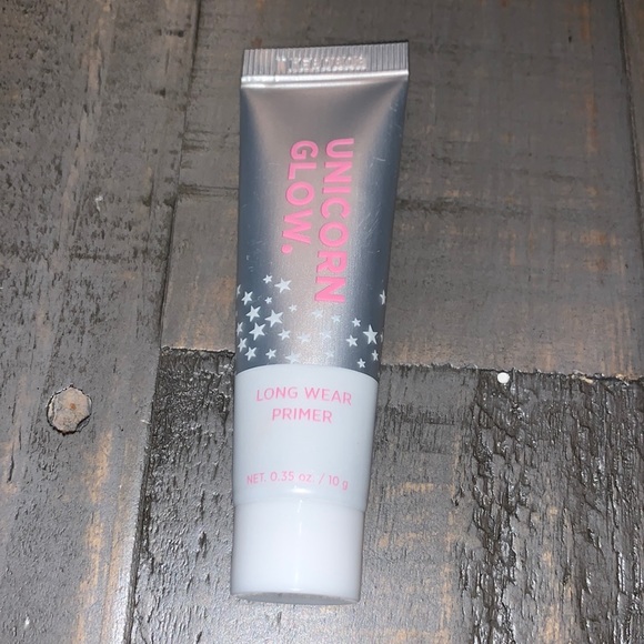 Unicorn Glow | Makeup | 525 Unicorn Glow Long Wear Primer New | Poshmark